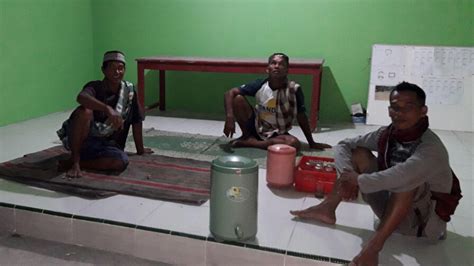 Topik Obrolan Paling Favorit Di Pos Ronda Ternyata Ngerumpi Nggak Cuma
