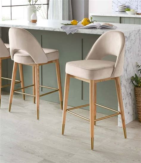Discover Stylish Bar Stools For Your Kitchen