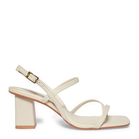 Sandália Off White Santa Lolla Salto Bloco Médio Urbanna