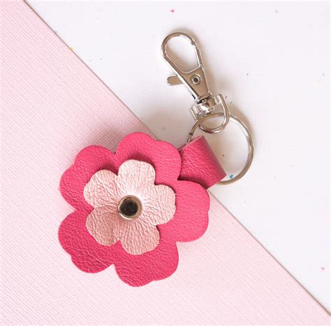 Sakura Cherry Blossom Keychain Scandinazn