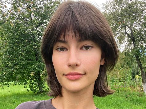 O Elevă Propune Panouri Solare Pe Turnul Combinatului Graiul Maramureșului