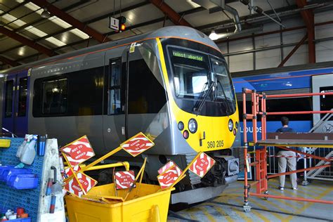 British Diesels And Electrics Class 360 Desiro