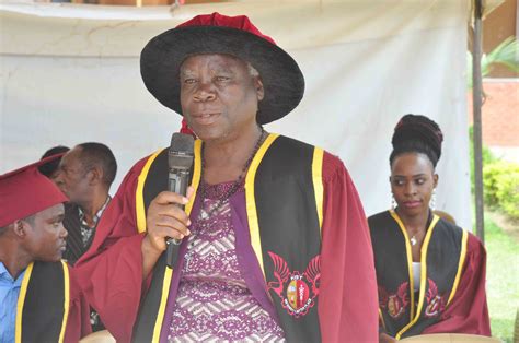 dr mukwaya alabudde abasawo ku bikolwa eby okuyambako abaggyamu embuto