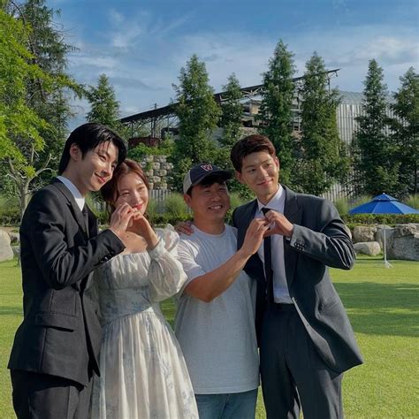 배현성 On Instagram 조립된 가족