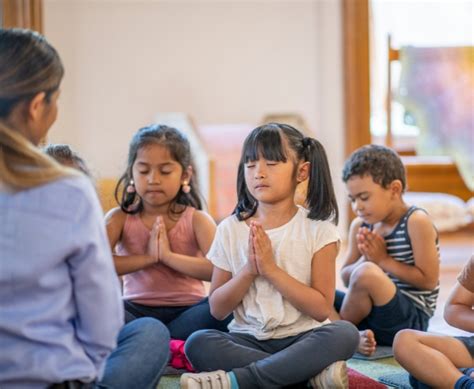 How To Implement Mindfulness In The Classroom