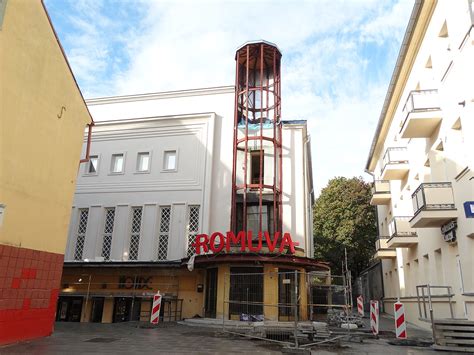Romuva Kino Teatras Istorijos Lobynas