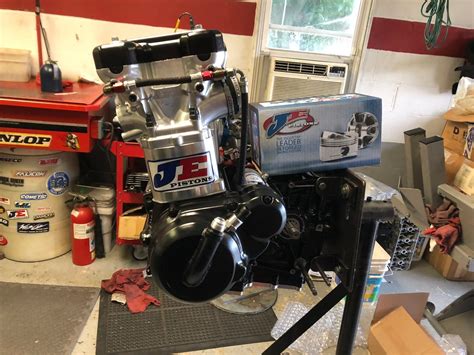 The 550 Hp Suzuki Gs Nitrous Pro Street Drag Bike Je Pistons