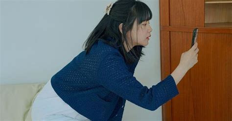‘7년만 임신 윤승아… 6월 출산 앞두고 배만 볼록한 임산부