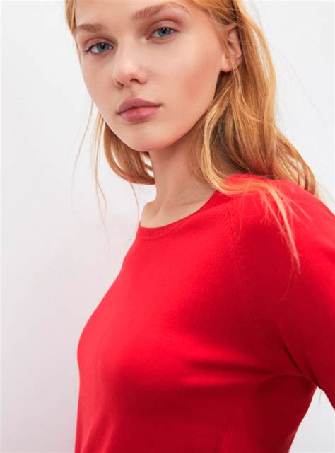 Ripley SWEATER SFERA LISO DE PUNTO CON CUELLO REDONDO