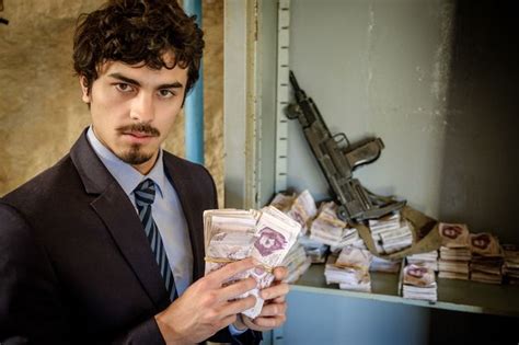 Storia Di Una Famiglia Perbene Il Cast Foto TvBlog