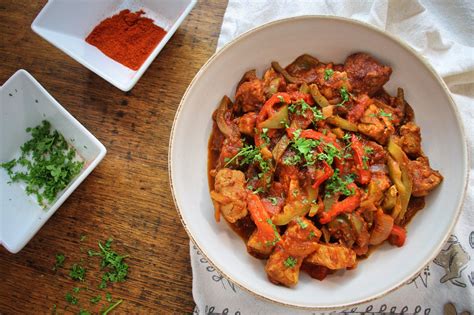 Healthy Hungarian Pork Goulash Recipe Only 292 Calories