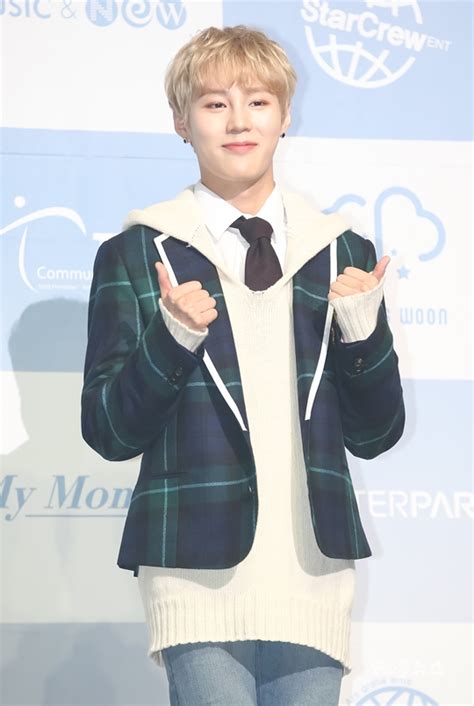 M포토 하성운 데뷔 첫 솔로 앨범