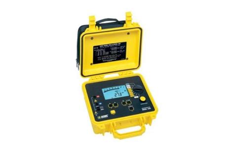 AEMC 1050 Megohmmeter Model 1050 Digital Analog Bargraph Backlight