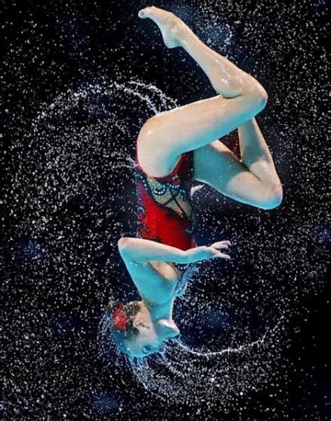 B Sta Synchronized Swimming Id Erna P Pinterest Simning Simningscitat Och Simmare
