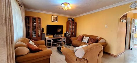 3 Bedroom House For Sale In Eastbury 44 Heathbury Place P24 116000787