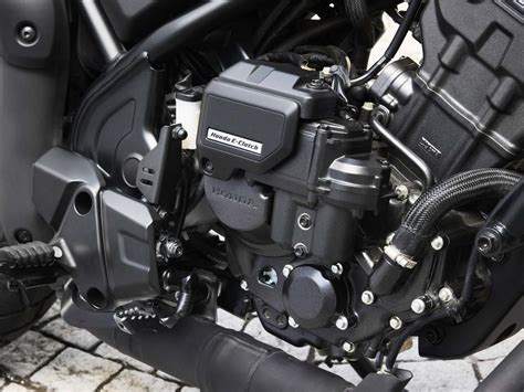 Galeria De Fotos Uma Honda 250 2026 Clássica Com Nova Tecnologia Para