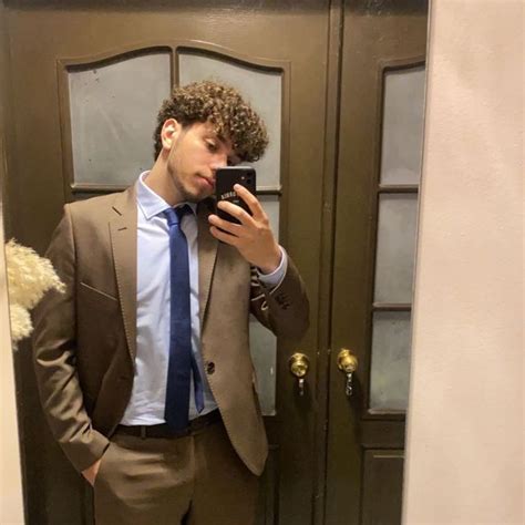 Bader Barahmehbader • Threads Say More