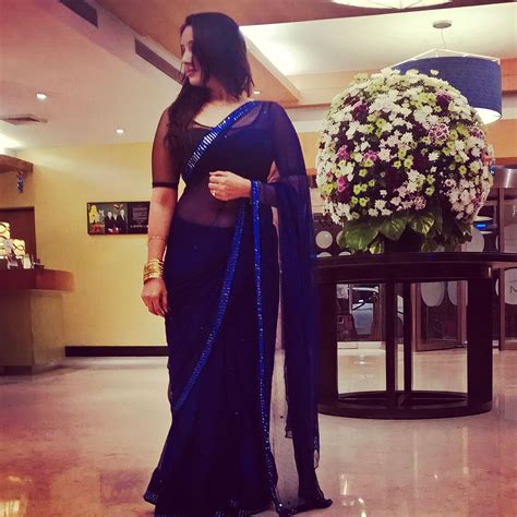 Geetanjali Mishra Is Showing Her Deepest And Biggest Navel Hole Of Tv