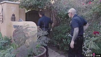 Cop Took The Law In His Own Hands And Solved The Problem On The Spot