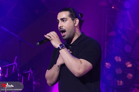 مجید رضوی با آسمون به روی استیج آمدسایت خبری موسیقی روز