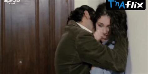 Dunya Abdulaziz Sexy Scene In Ahasees