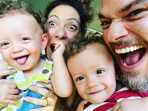 Fabiula Nascimento E Emilio Dantas Comemoram Os 11 Meses Dos Gêmeos