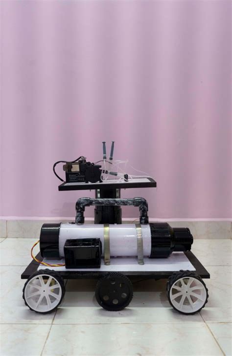 Remote Control Vacuum Cleaner And Sanitizing Machine Rapid