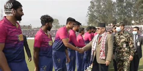 क्रिकेट खेलाडीलाई हौसला बढाउन प्रधानमन्त्री त्रिवि मैदानमै उपस्थित