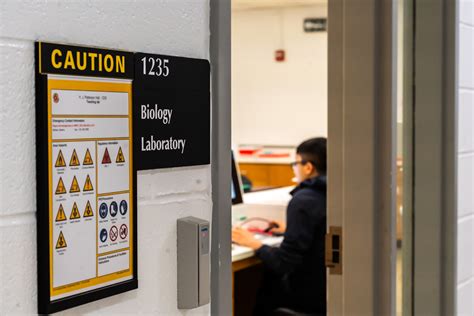 U S Dominance In Science At Risk With Trump Cuts Scientists Warn News From The States