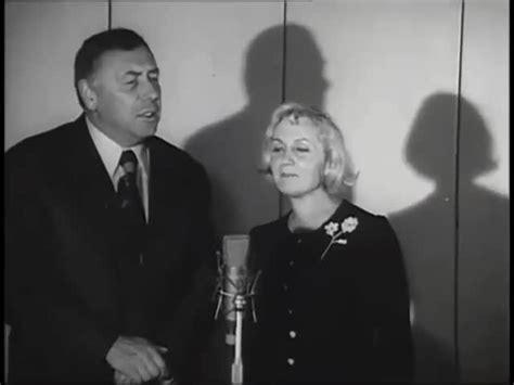 «Ну погоди культовый советский мультсериал про приключения Волка и Зайца