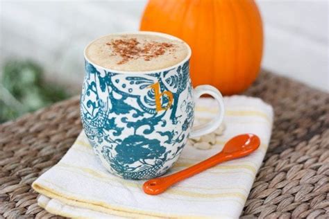 Healthy Homemade Pumpkin Spice Latte
