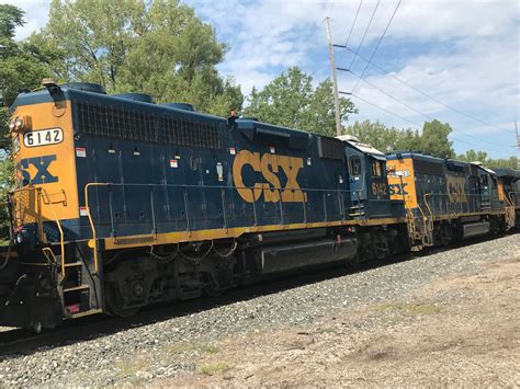 Csx Railroad Gp40 2 Locomotive Rake By Therailwayman1997 On Deviantart