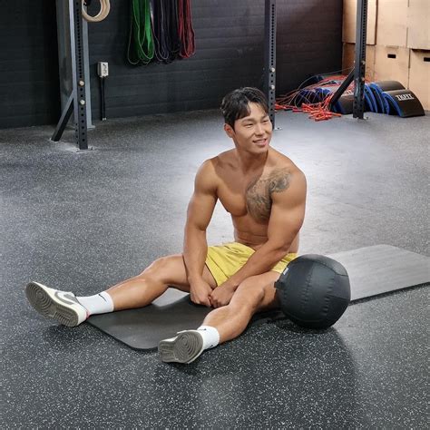 10 Times Netflixs Physical 100 Star Yun Sung Bin Made Us Drool Over