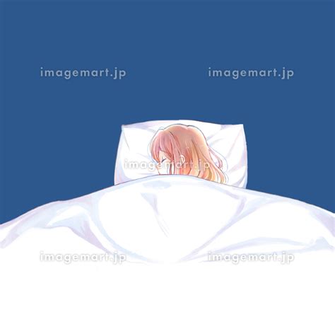 ベッドでひとりで眠る女性のイラスト素材 220191250 イメージマート