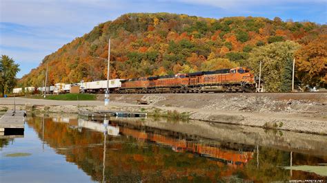 Bnsf Railway Freight Trains Desktop Wallpapers Hd 2k 4k 5k Ultra Hd