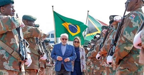 Lula Desembarca Na África Do Sul Para Cúpula Dos Brics Vale Do Itaunas