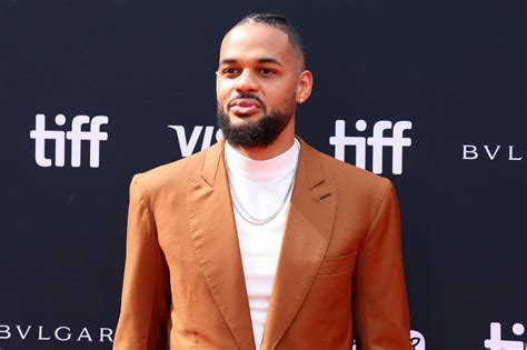 Akim Aliu Responds To Steve Simmons Column Hate Will Never Win Complex