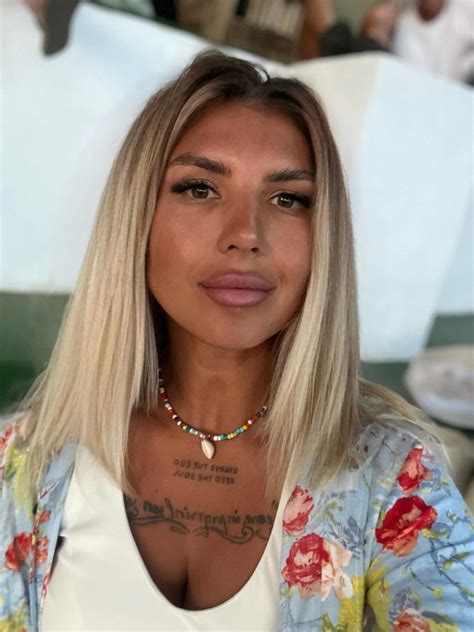 Единственное приложение где свои фото я выкладываю не в чб Ну как там ваши снежные майские