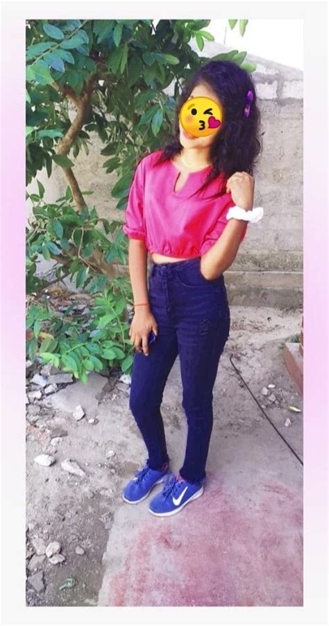 Taniya Chamodi Sri Lankan Escort In Colombo