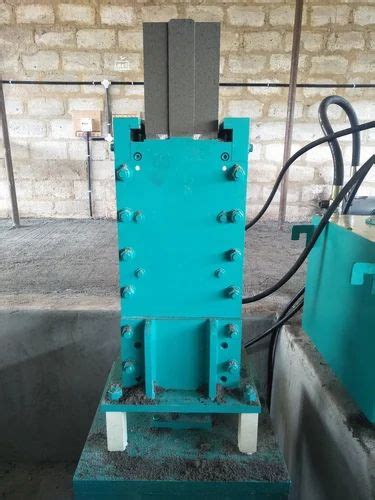 Semi Automatic Interlocking Soil Block Making Machine At Piece In Coimbatore