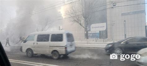 Нийтийн тээврийн автобус шатлаа