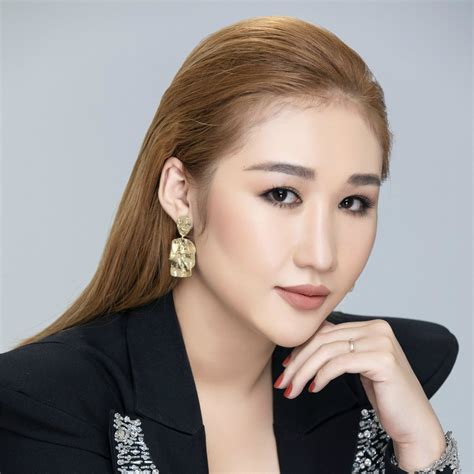 ThƯỞng TẾt Cho NhÂn ViÊn YÊu VẤu 😘 By Mỹ Phẩm Đông Anh Nguyễn Huỳnh