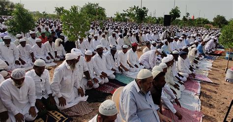ईद उल अजहा पर अदा की नमाज Prayers Offered On Eid Ul Azha Patrika News
