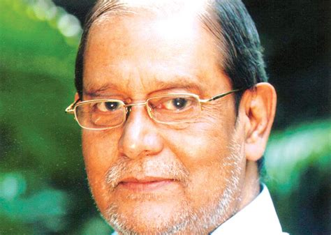 যে জলে আগুন জ্বলে হেলাল হাফিজ