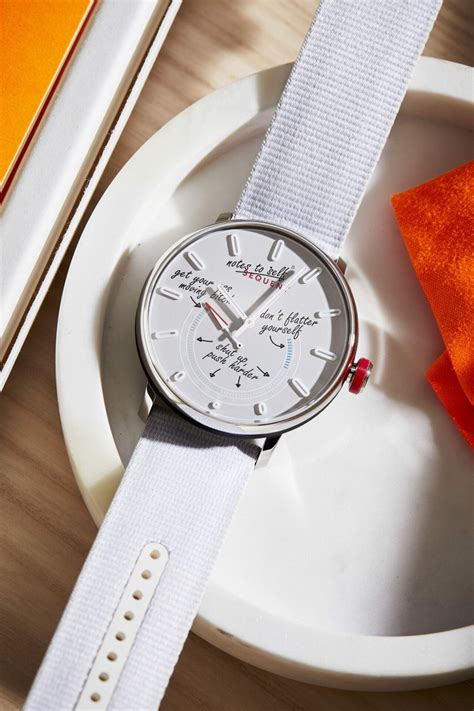 The Sequent Smart Ass Is Bound To Excite Your Inner Couch Potato