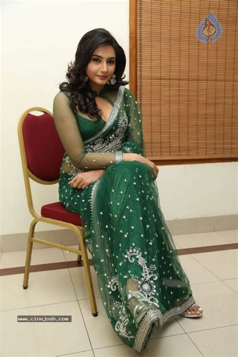 Raagini Spicy Pics Photo Of