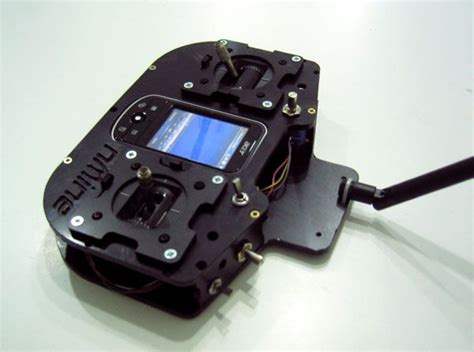 Bidirectional Rc Transmitter With Arm7 And Xbee Pro