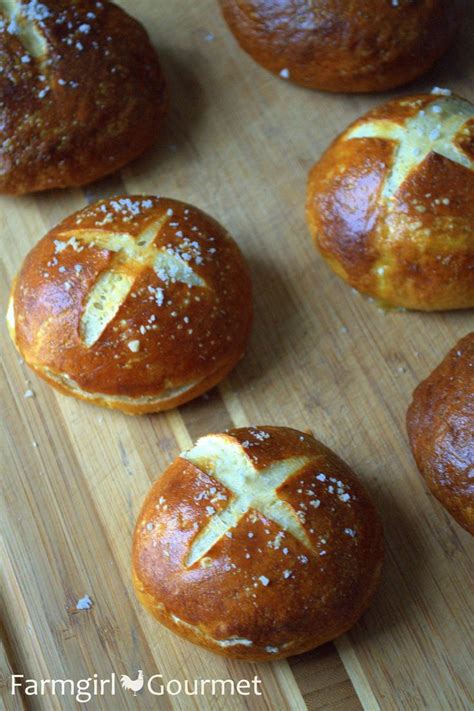 Pretzel Slider Buns Farmgirl Gourmet Recipe Slider Buns Recipes
