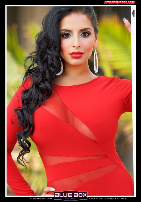 Tehmeena Afzal Missmeena Shoots With Blueboxpix Bluebox Photography