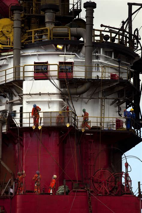 Petrobras puxa títulos da Constellation uso de plataformas Bloomberg